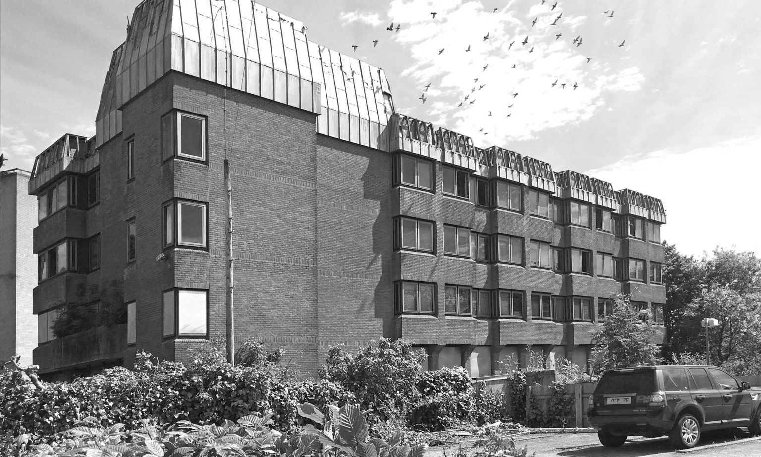 Farringdon House, East Grinstead – Re-Format